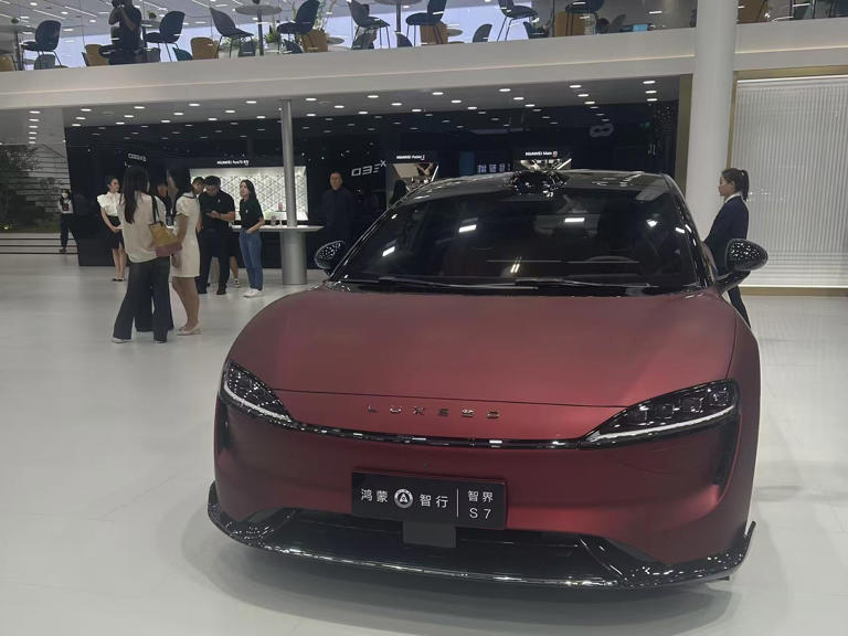 官方账号直播宣传奇瑞新车，智界系列产品总监连续发文道歉