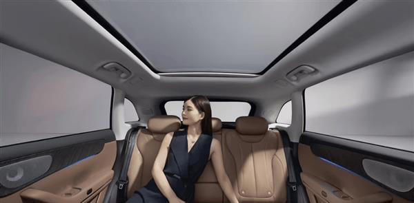 30万级配置卖15万！零跑C11上市：全域800V+激光雷达