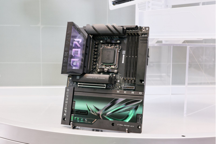 华硕主板撼动BW2025 ROG玩+乐园引玩家狂欢