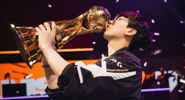 LOL：击败Faker夺冠Msi尺帝怀念LPL！23年JDG最让他自信