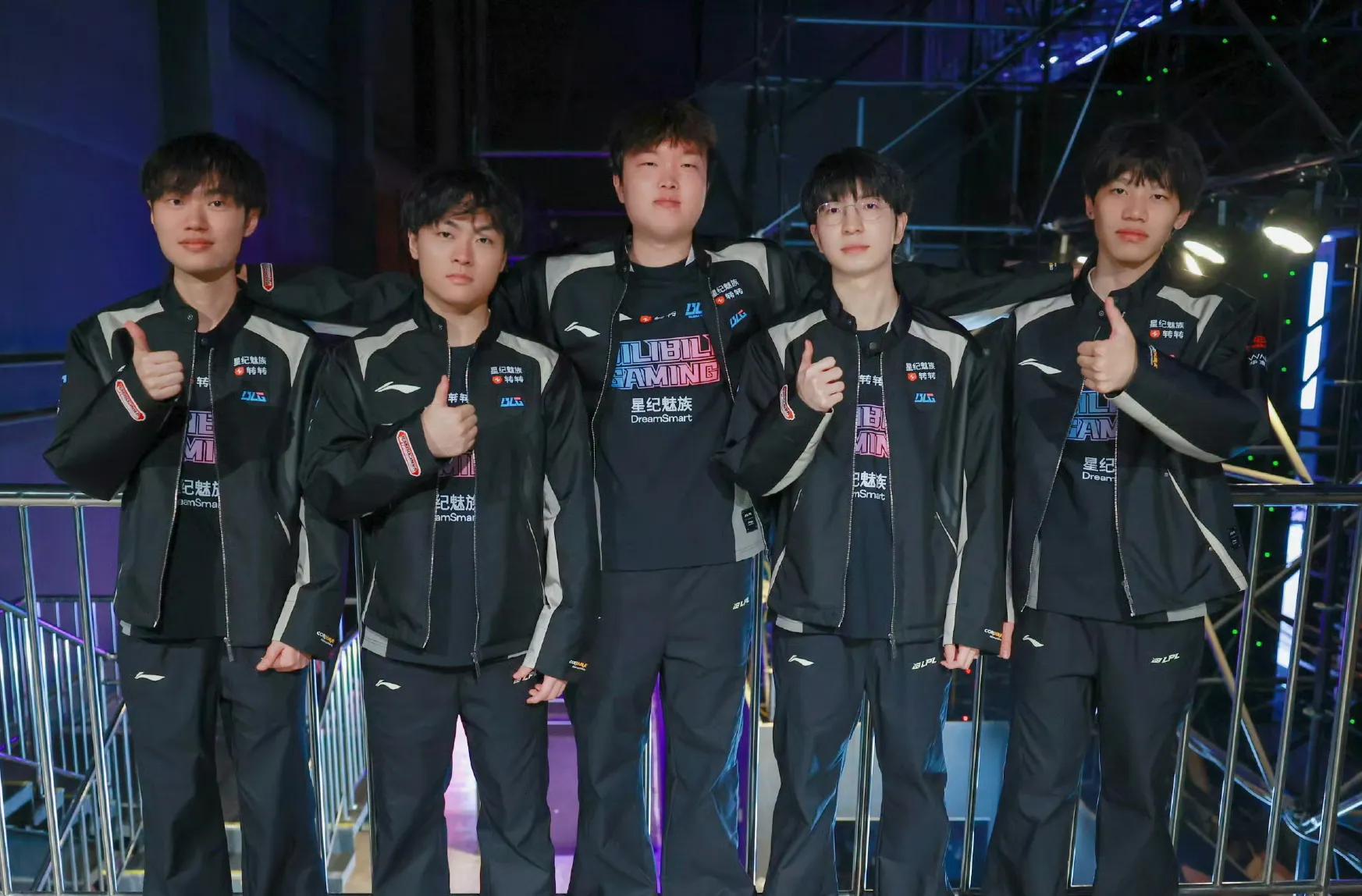 LPL打破T1魔咒！圣枪哥完成救赎，BLG遭Tabe疯狂打脸