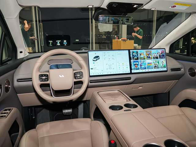 800V+5C快充，理想i8来袭，对标小米YU7有多少胜算？