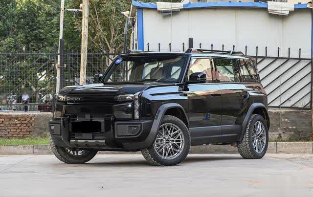 奇瑞风云X3L四驱版实车亮相，1.5T增程加速不到5秒