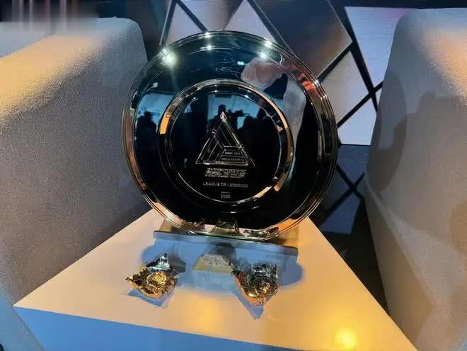 Tabe赛后称输了没让粉丝失望，AG.AL全员燃尽，GEN太强