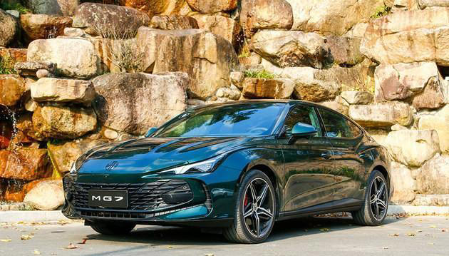 MG7凭硬核实力重塑15万级运动轿跑市场格局