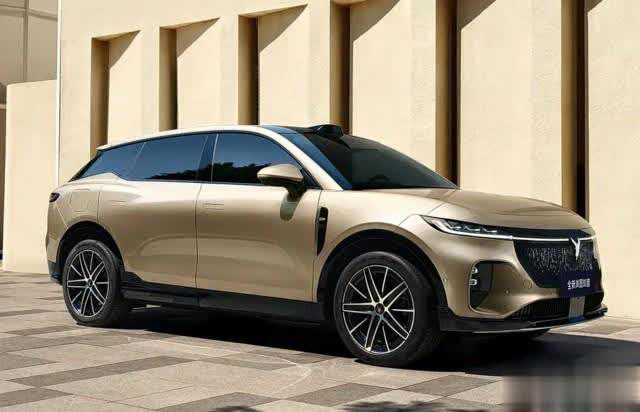 东风中型SUV知音来袭，搭华为ADS 4+鸿蒙座舱，8月上市