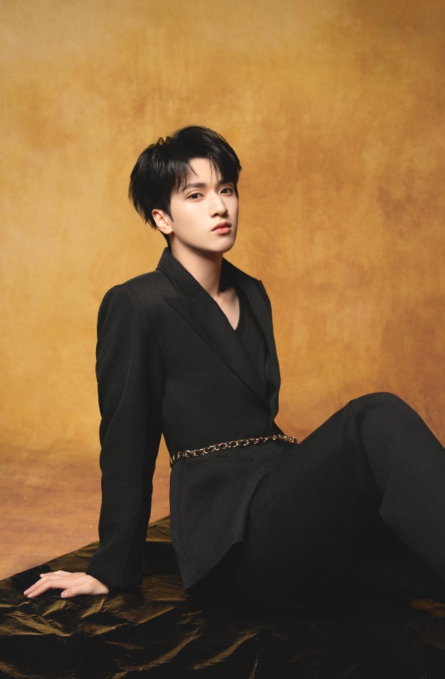 严浩翔成冠军导师！