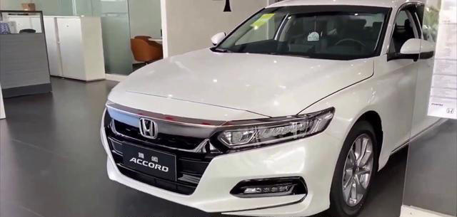 2025款本田雅阁震撼上市！搭载2.0L比A4L还漂亮，还看啥亚洲龙