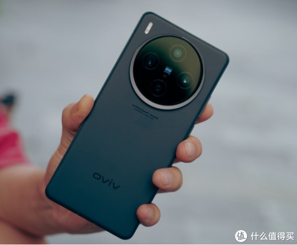 捡漏天玑 9300 + 旗舰：vivo X100s 的 AI 与全焦段影像魅力