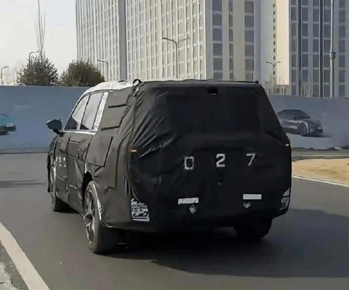 小米汽车第三款车型“昆仑N3”曝光，增程式SUV定位中大型家用市场