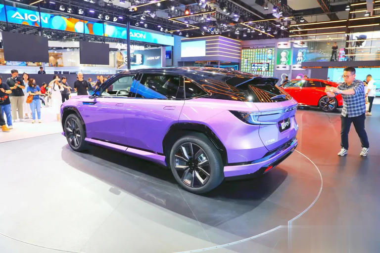 本田全新纯电中型SUV来袭，续航超650km，最大476马力！