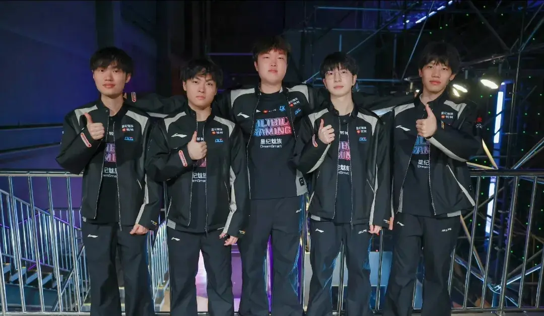 S15世界赛赛程曝光！赛程紧凑！LPL观众情绪悲观，恐复刻S7惨剧