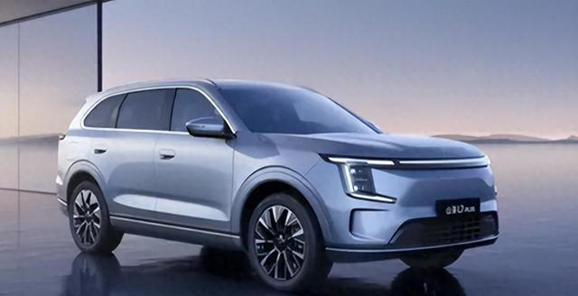 220km续航+7座布局+CDC悬架！这捷途L7 PLUS，配置直接拉满了