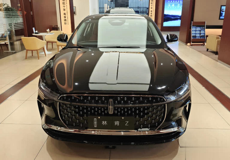 林肯Z降至16万多，2.0T+8AT配多层隔音玻璃！