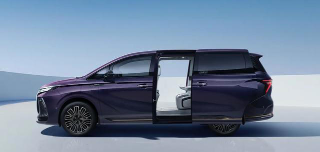 星海V9，20万起售价，家用MPV新标杆