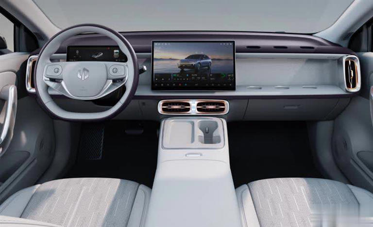 8.98万起售顶配带激光雷达，零跑B01预定成爆款