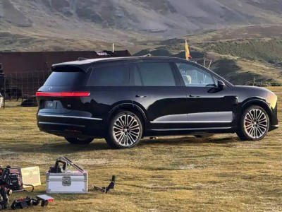 蔚来全新一代ES8实车曝光：NT3.0平台打造，8月下旬预售在即