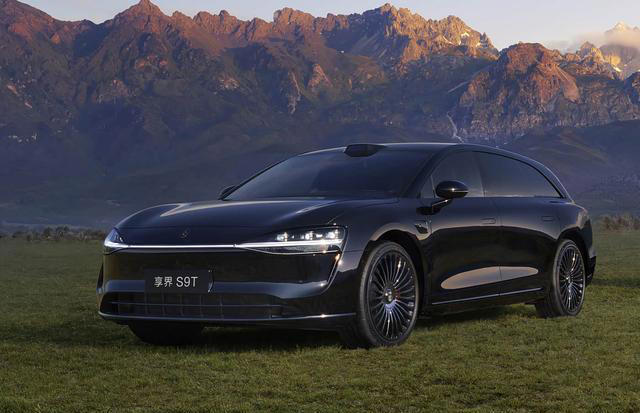 没有特别大的变化，享界S9T内饰谍照曝光