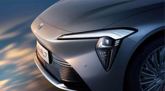 别克至境L7实车曝光 配Momenta辅助驾驶 综合续航超1400km