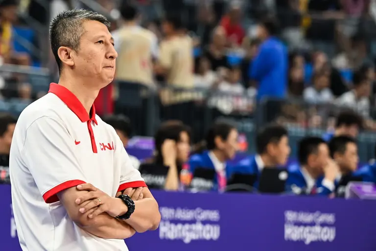 亚洲杯最新积分榜：王俊杰首发100%命中率，中国男篮100分升至第1