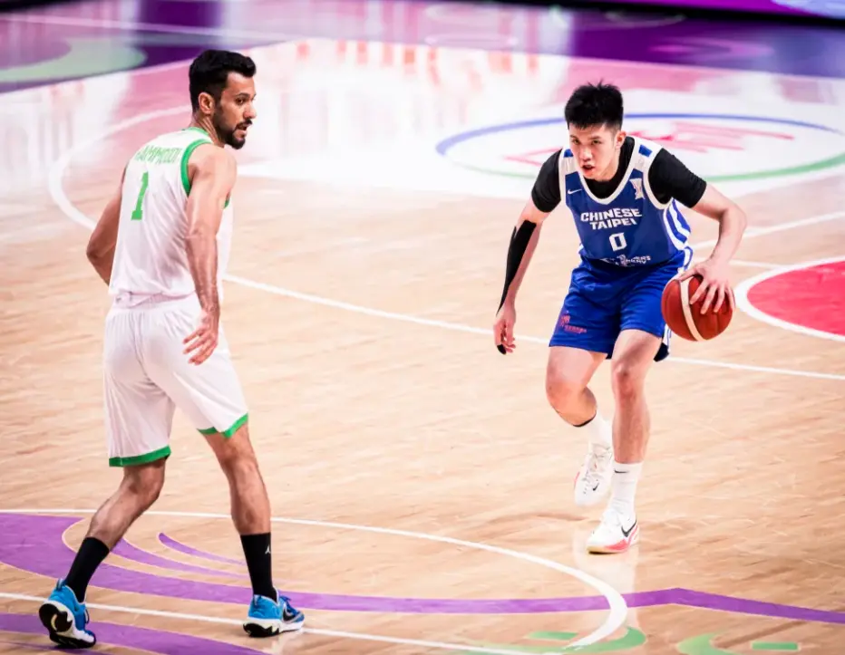 林庭谦22分上FIBA海报：单节16分引一波流 CBA顶薪硬实力超群