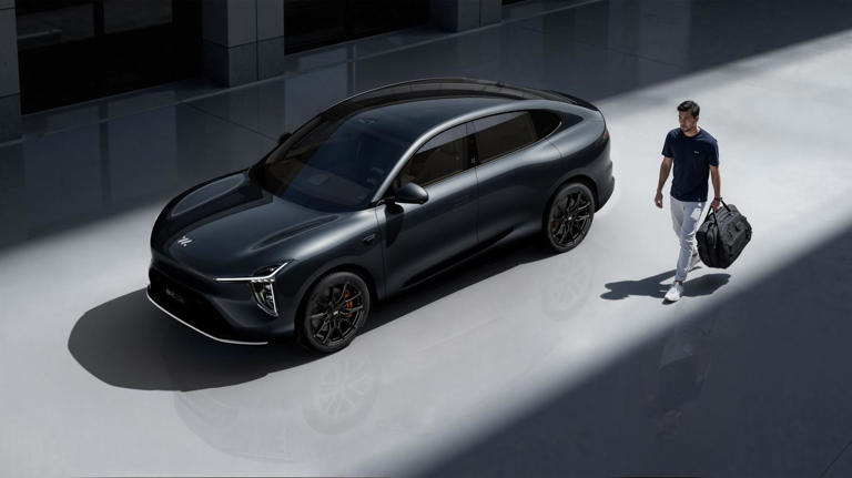 智己LS6预售开启，20.99万起重塑大五座SUV智能新标杆