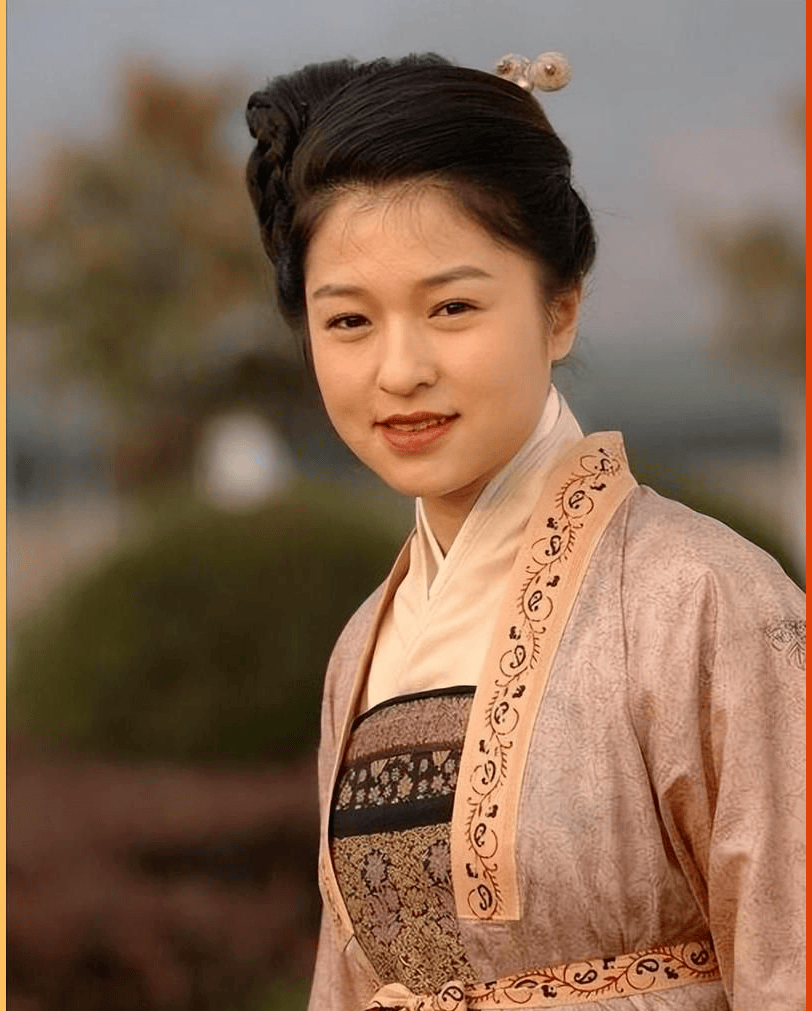 魏小军：不愿意被潜规则，出道25年却没人说的出她名字，47岁仍未婚