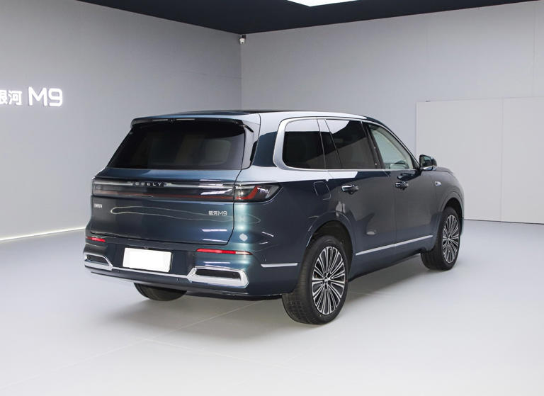 吉利版“理想L9”亮相，或不足25万，轴距超3米续航1500Km