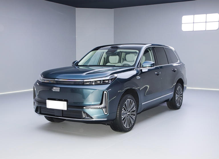 吉利版“理想L9”亮相，或不足25万，轴距超3米续航1500Km