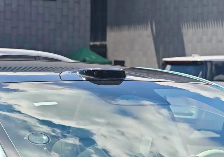 别克至境L7首发Momenta R6大模型，智能化升级挑战泊车新体验