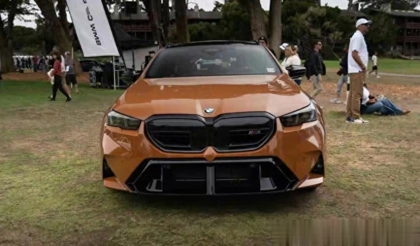 G99 M5 Touring亮相，硬派时尚造型配4.4T+V8插混