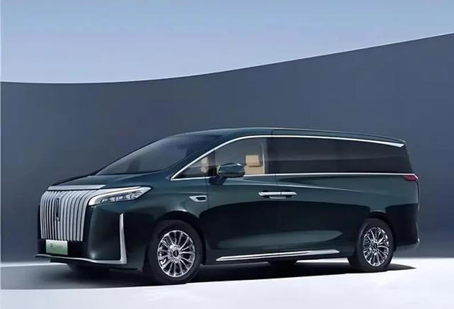 豪华混动加长MPV！从40.58万降到24万多，还要啥比亚迪腾势D9？