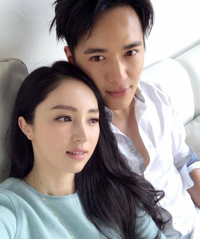 软饭硬吃！涂BB霜进棺材，死要面子的张维伊，撕下了董璇的遮羞布