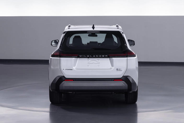 广汽丰田全新威兰达混动亮相，硬朗风格搭配Wildlander标识引关注