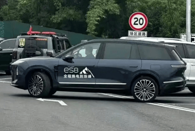 蔚来ES8全新车型曝光，预售8月20日，9月下旬NIOday正式上市