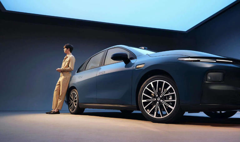 零跑B01：激光雷达+650km续航，售8.98万起！