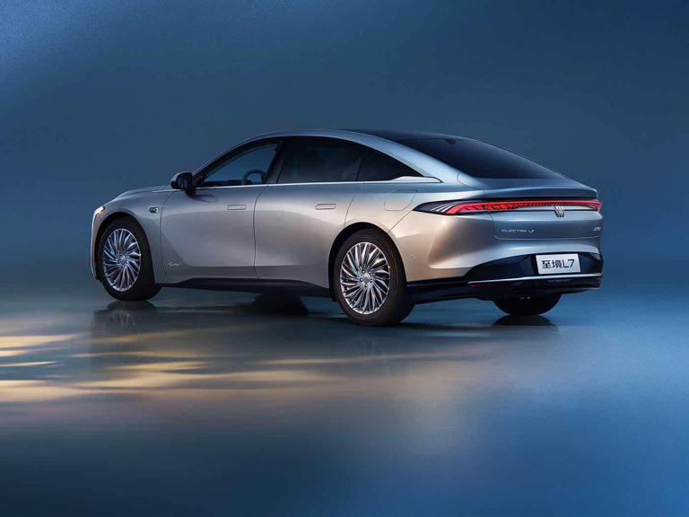 别克至境L7内饰曝光，告别家族式联屏，配8775芯片