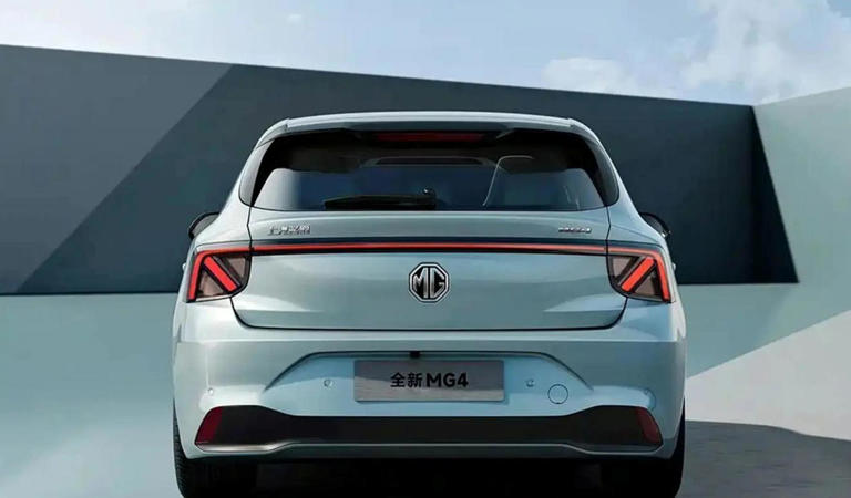 半固态电池量产车要来了！全新MG4预售7.38万元起