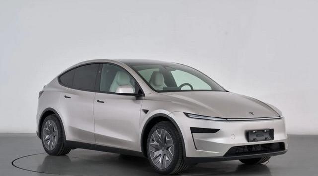 Model Y L实车曝光！六座版续航751km，售价或35万以内！