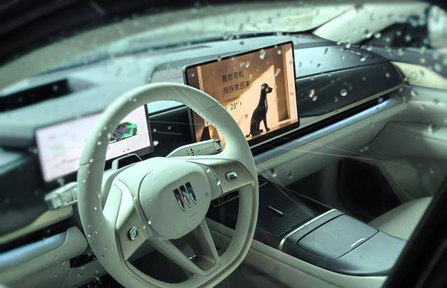 双屏内饰+实体按键／配高通8775芯片 别克至境L7内饰曝光