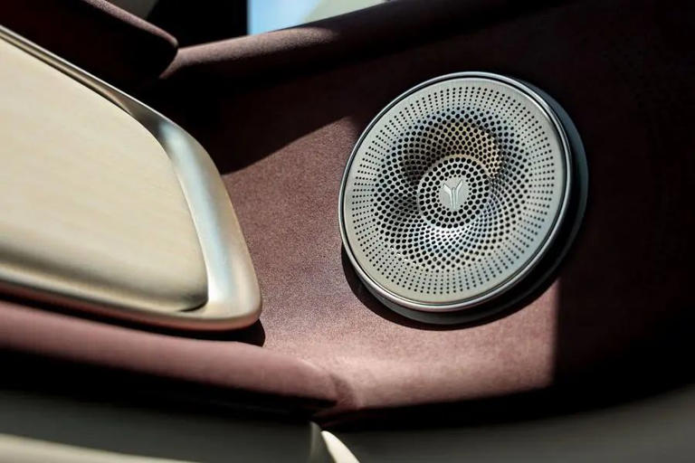 华为系大五座SUV 650km续航 乾崑ADS4+鸿蒙座舱5