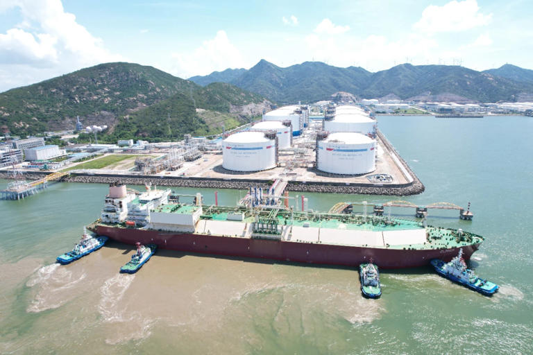珠海LNG接卸液化天然气总量突破3000万吨