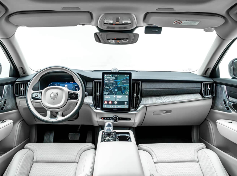 “BBA” 之外另一个选择？优惠 10 万的沃尔沃 S90 能不能入手？