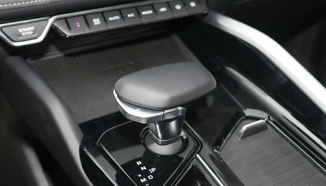 吉利又成功了！2.0T+8AT+四出排气，月销23294辆，仅9.27万起