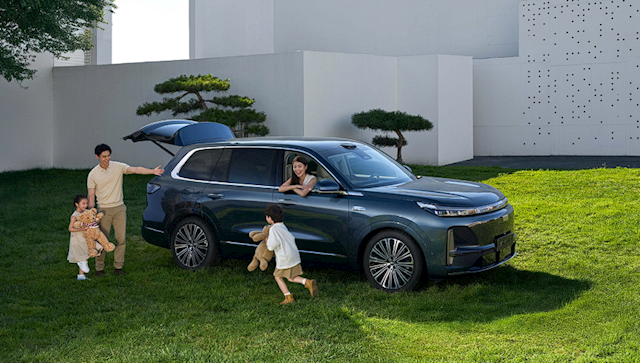 5米2全尺寸SUV杀入20万内！吉利银河M9预售：19.38万元起