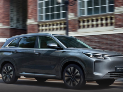 蓝电E5 PLUS先享版：10万级7座插混SUV新标杆，纯电续航达165km