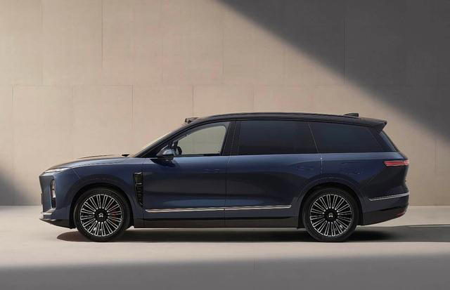 预售价41.68万起，轴距3米13，26款蔚来ES8还能再火一次吗？