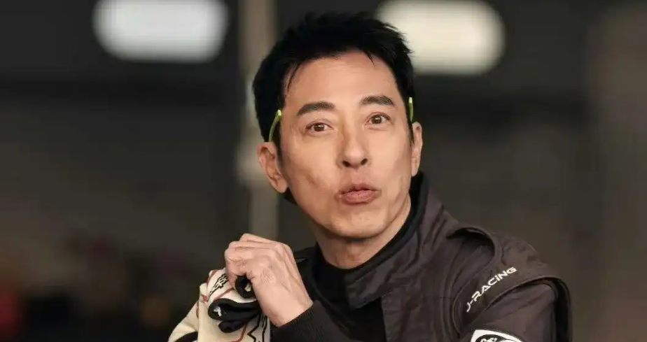 59岁男演员吕颂贤被曝肺部感染，进入ICU