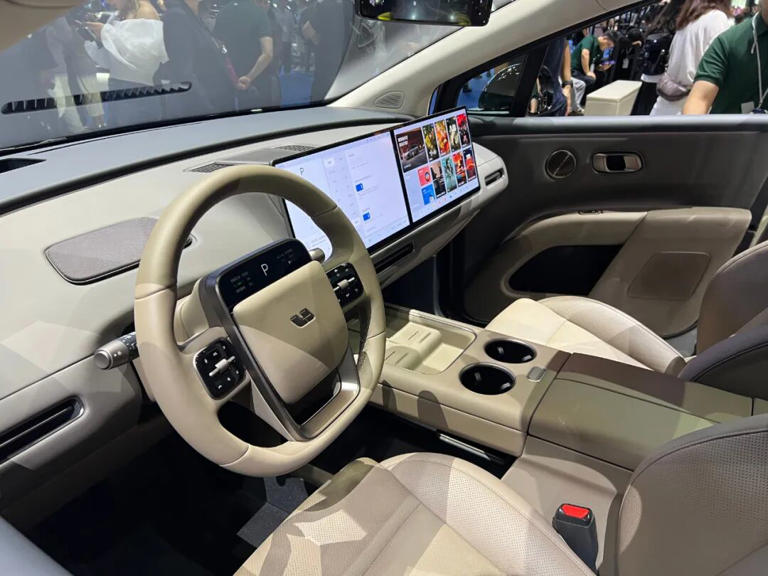 33.98万起 720km续航 纯电大六座 替MEGA一雪前耻？