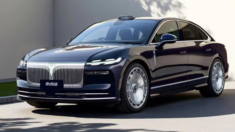 比汉 L 能跑，比 ET7 实在！岚图追光 L12 分钟快充，四季度必火？